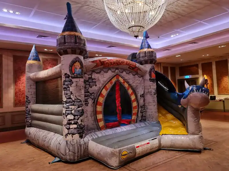 Springkussen Doldwaze Draak (Multifun) | Attractieverhuur Olivier