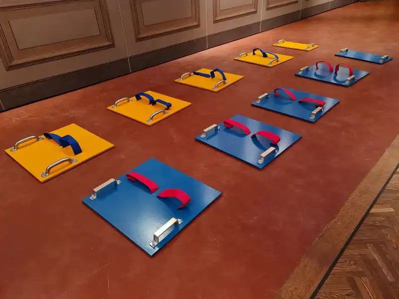 Kruip Rups De Vier Rupsetiers huren | Attractieverhuur Olivier